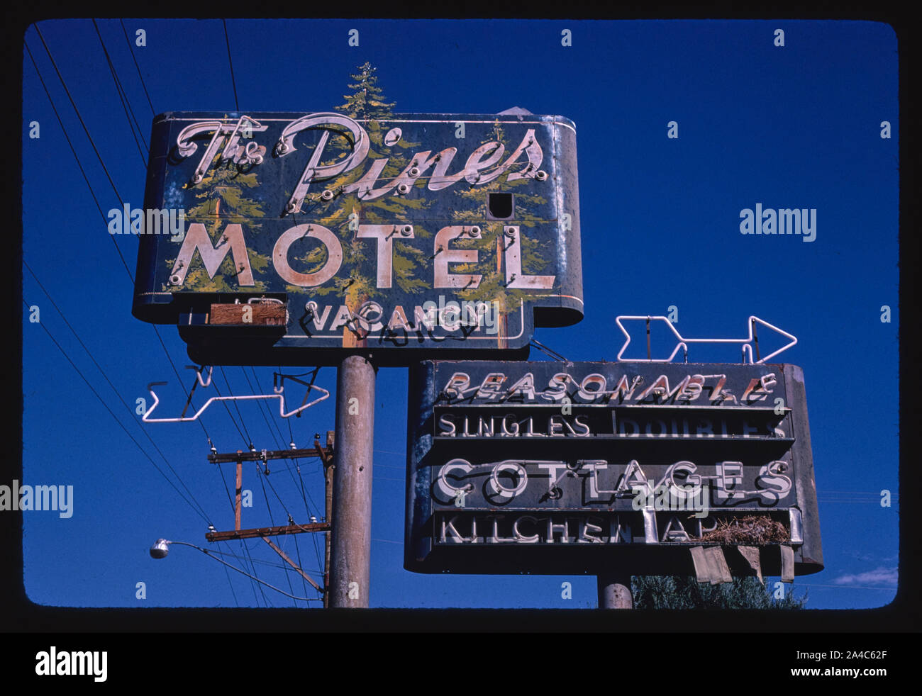 Pines motel hi-res stock photography and images - Alamy