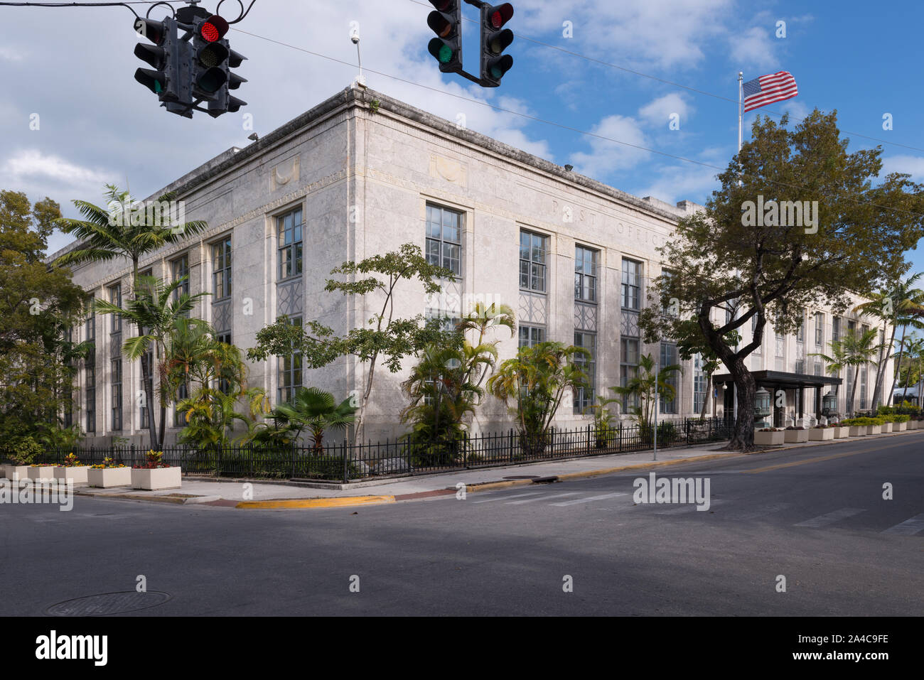 Custom house courthouse and post office hi-res stock photography and ...