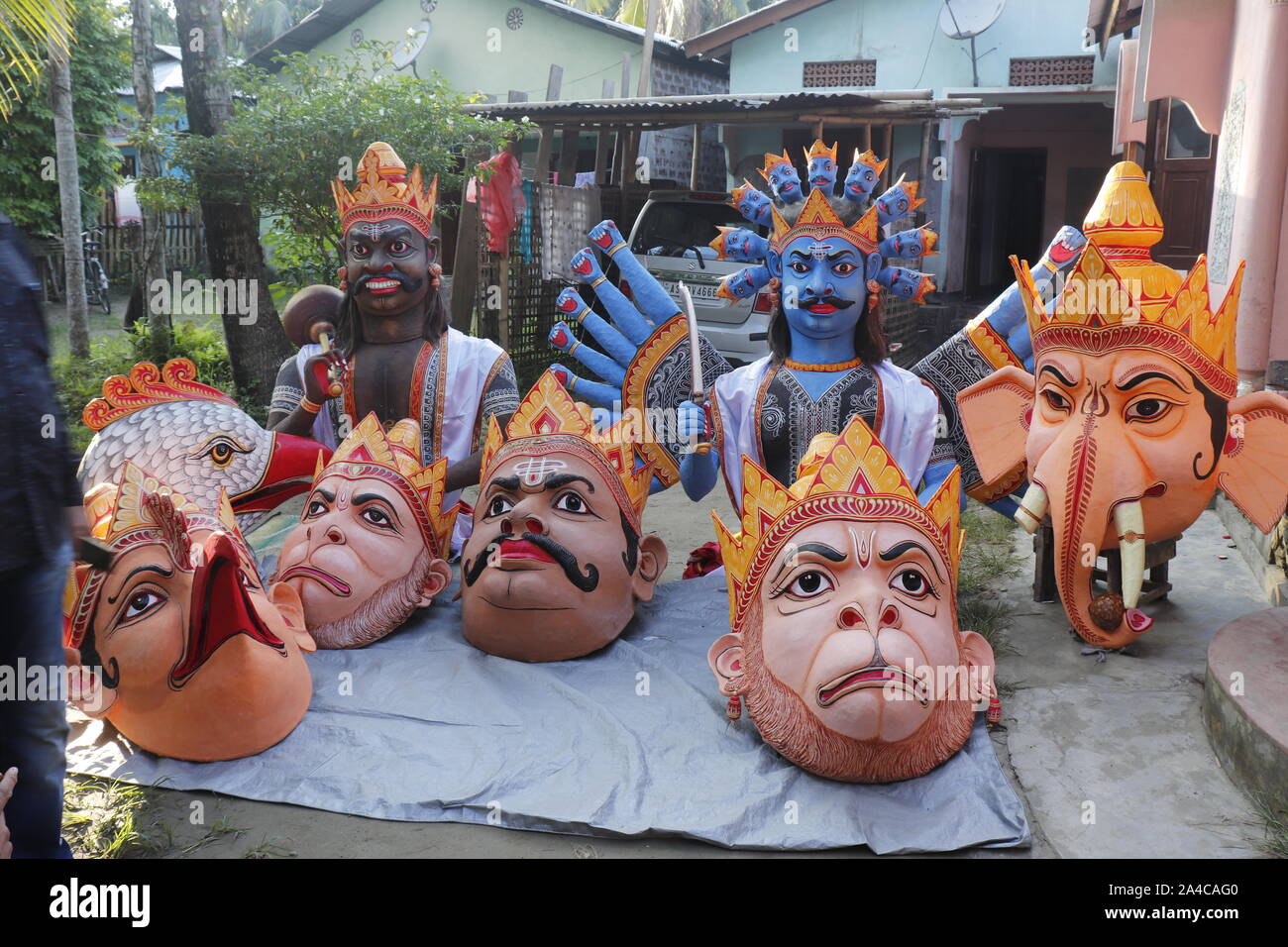Majuli mask hi-res stock photography and images - Alamy