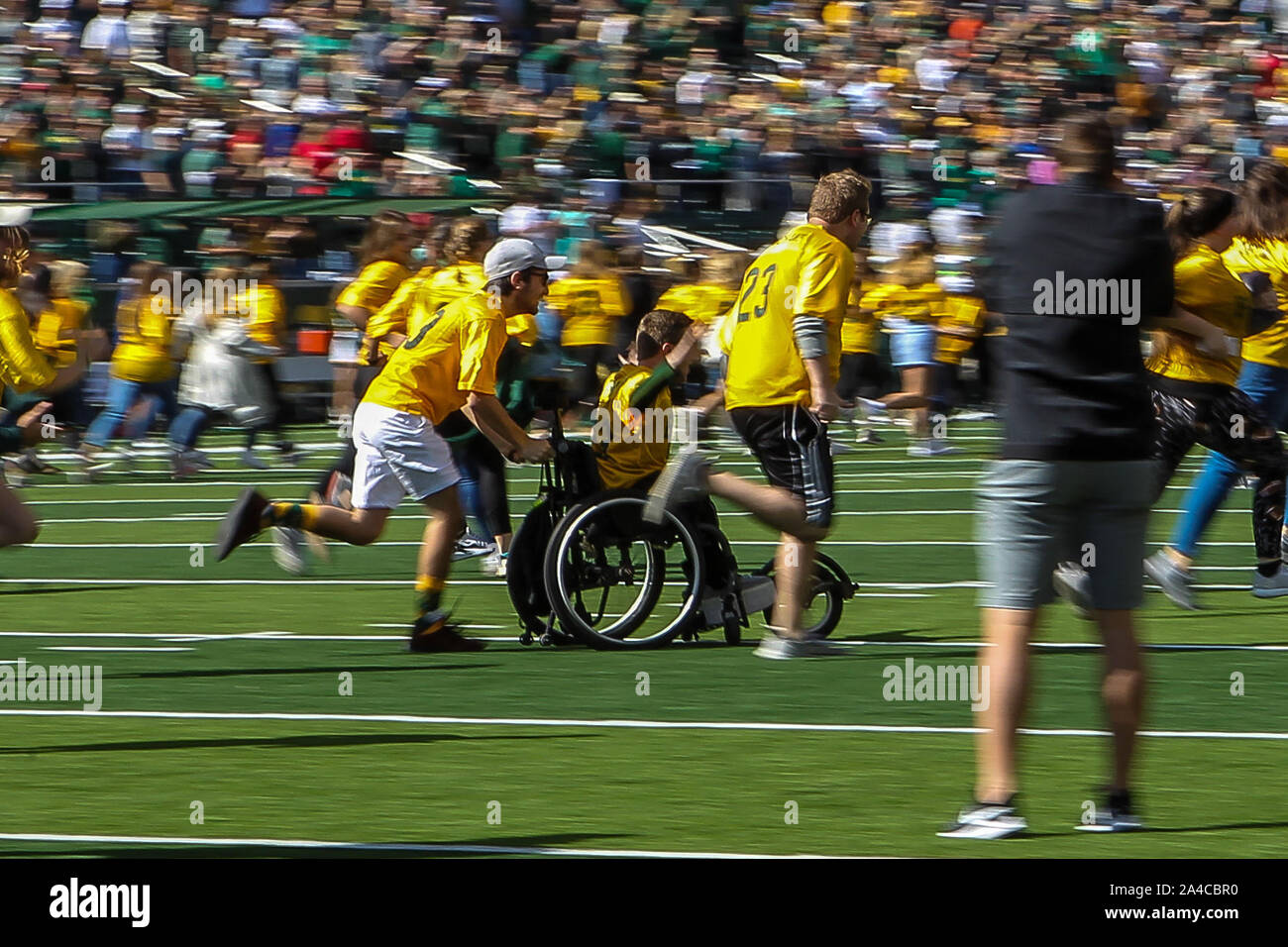 Baylor Bears Cheerleaders High Resolution Stock Photography and Images ...