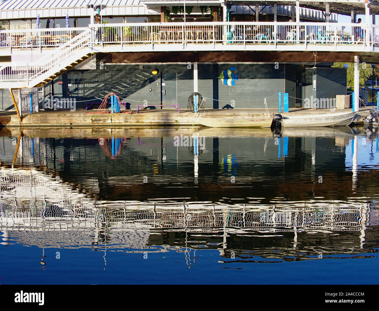 Dows lake pavilion hi-res stock photography and images - Alamy