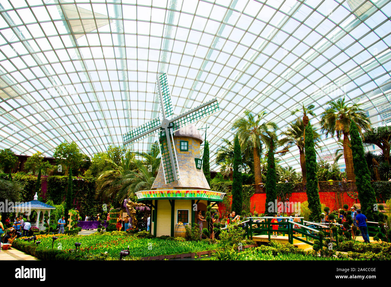 The Flower Dome in the Gardens by the Bay - Singapore Stock Photo - Alamy