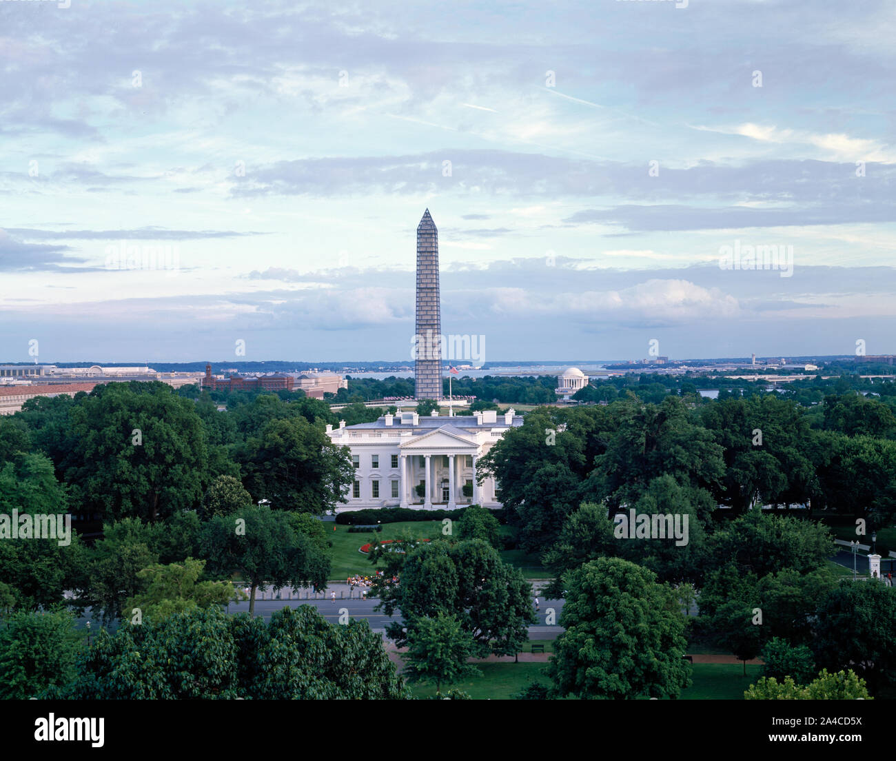 The White House in the foreground, and the Jefferson Memorial to the ...