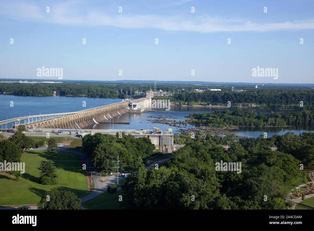 The Wilson Dam spans the Tennessee River between Lauderdale County and ...