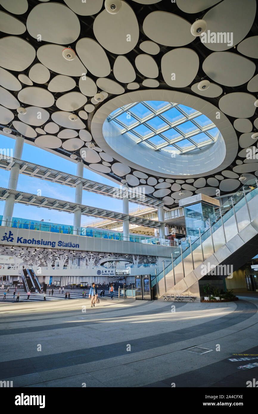 Modern architecture of Kaohsiung Main Station Stock Photo - Alamy