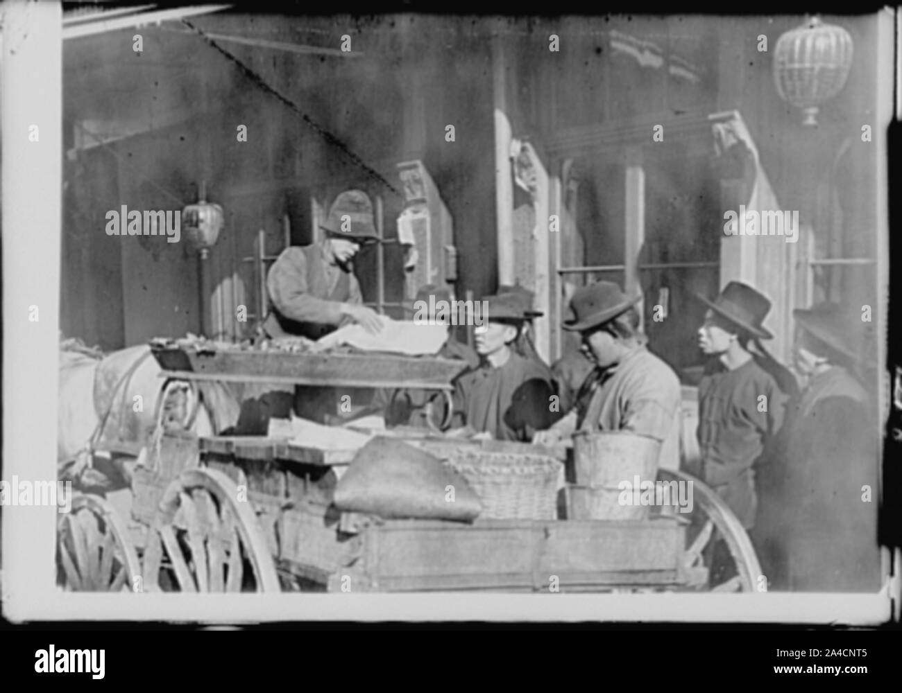 Daily life in chinatown Black and White Stock Photos & Images - Alamy