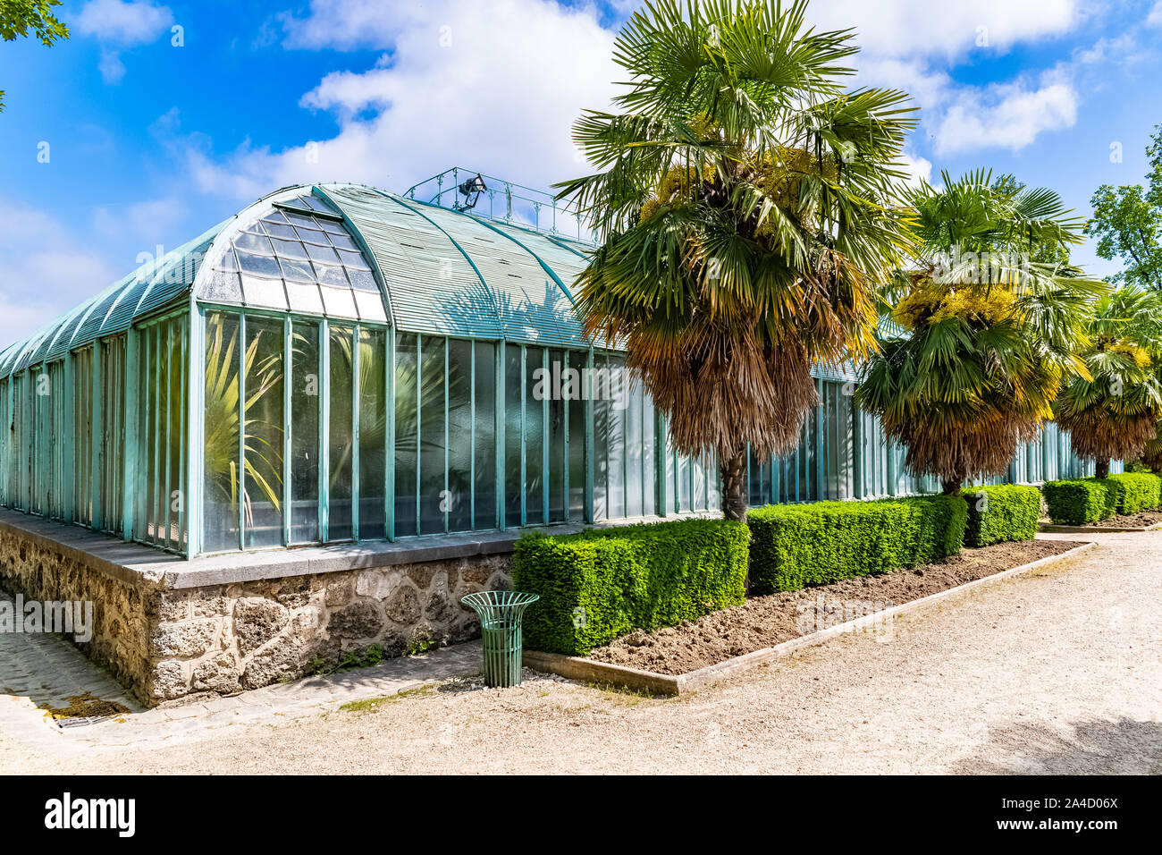 Paris, the Auteuil greenhouses, beautiful public garden in spring Stock ...