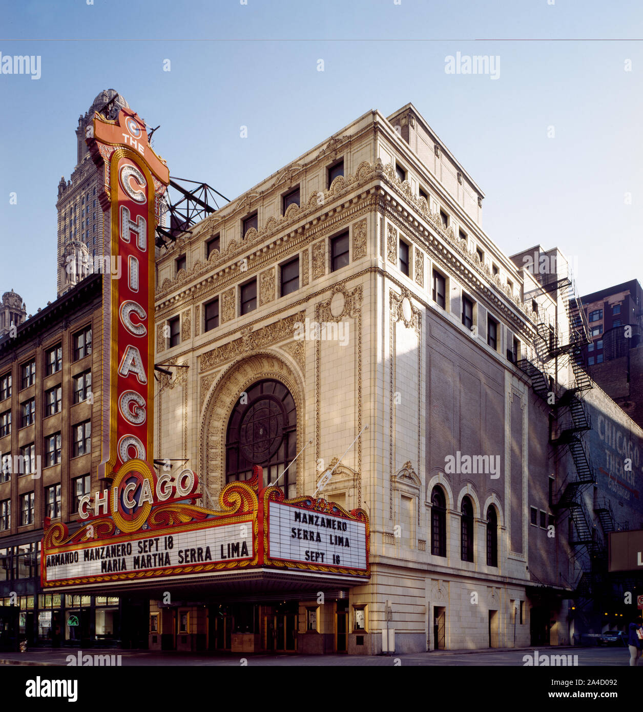 The historic Chicago Theater, Chicago, Illinois Stock Photo - Alamy