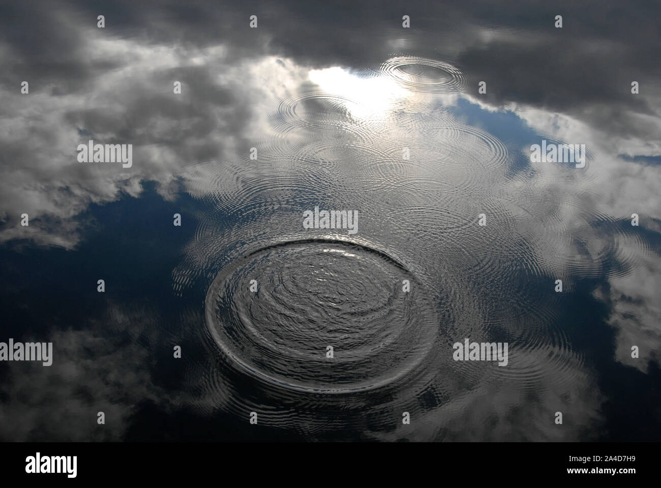 Wavelets hi-res stock photography and images - Alamy