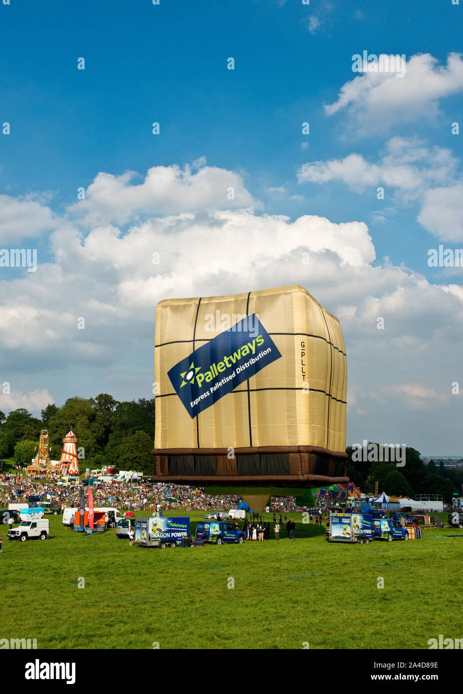 "Palletways" cube parcel hot air balloon. Bristol International Balloon ...