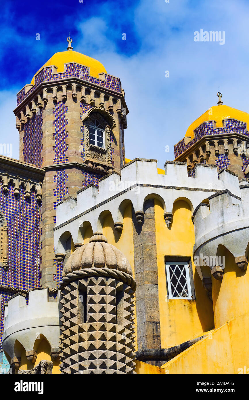 Balcony palacio da pena sintra hi-res stock photography and images - Alamy