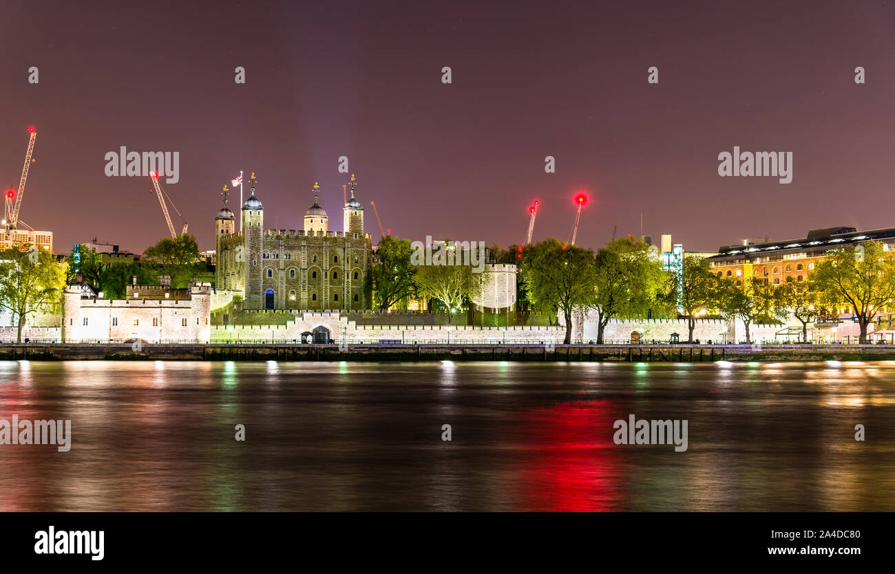 London river thames wall hi-res stock photography and images - Alamy