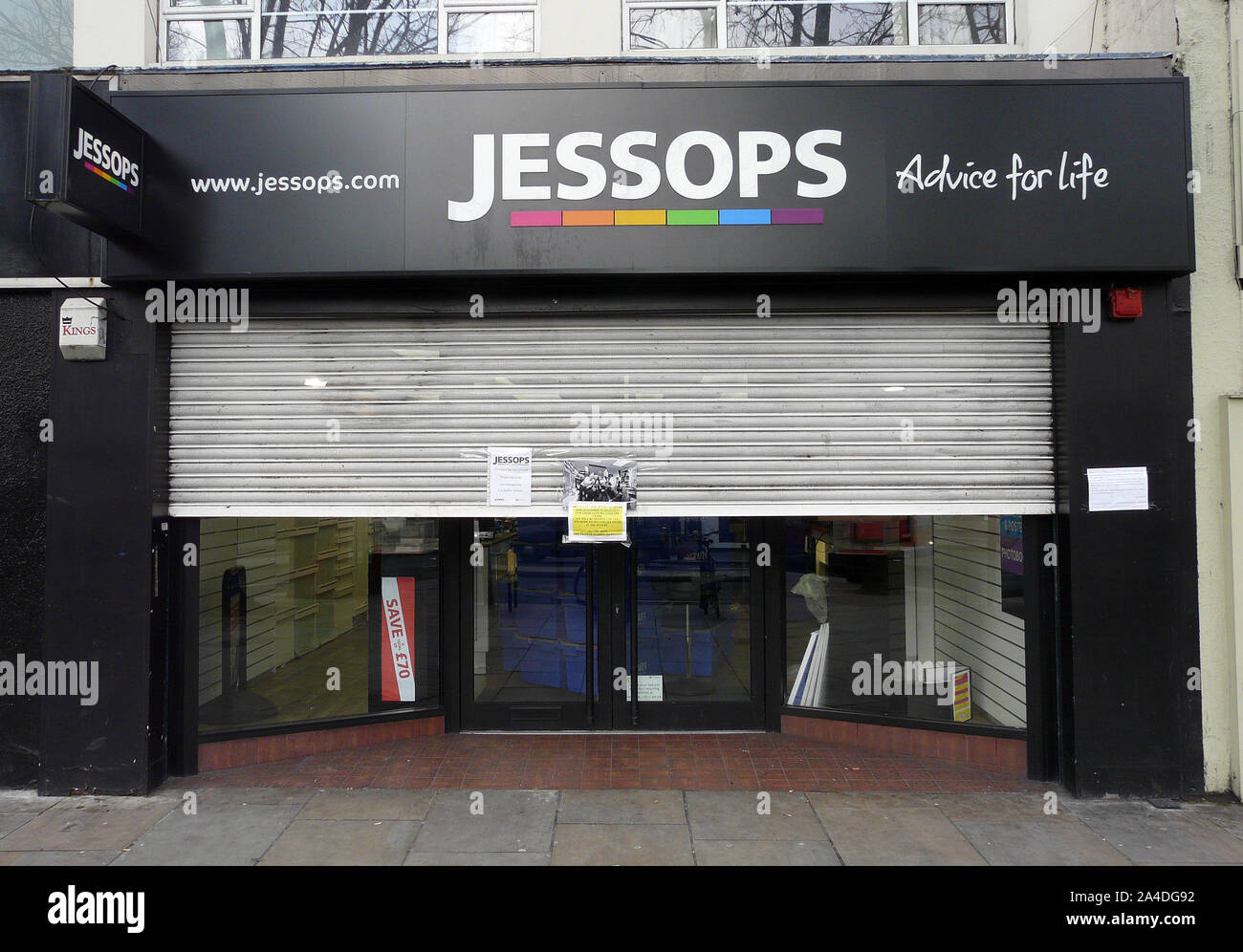 Pwc business cards hi-res stock photography and images - Alamy