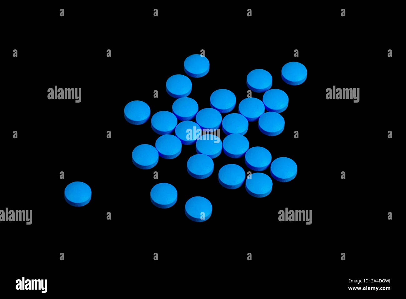 Blue capsules pills isolated hi-res stock photography and images - Alamy