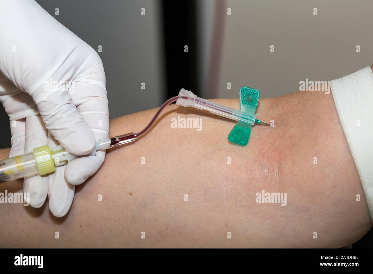 Draw blood hi-res stock photography and images - Alamy