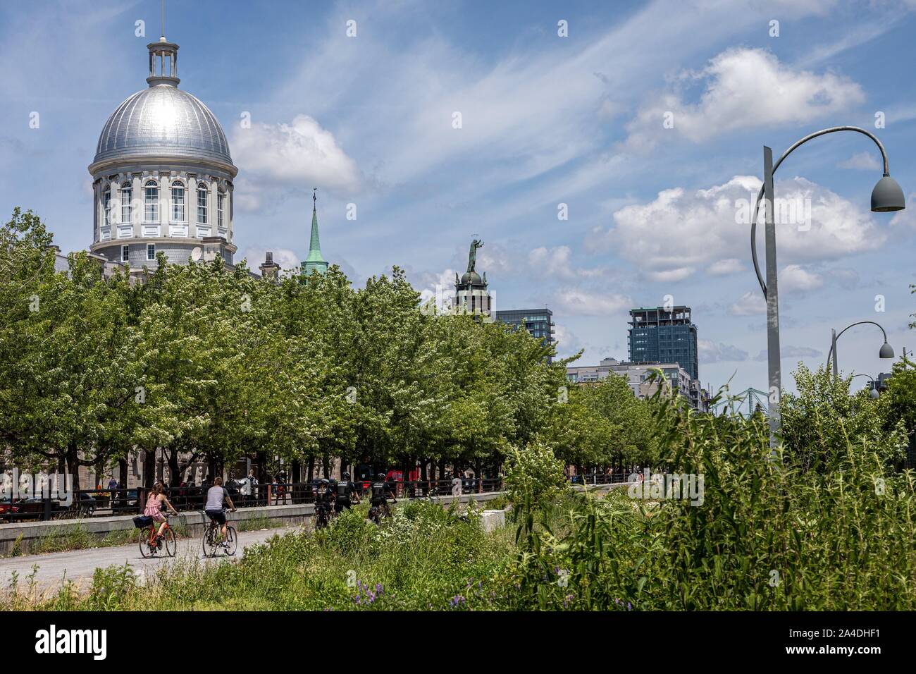 City of montreal activities hi-res stock photography and images - Alamy