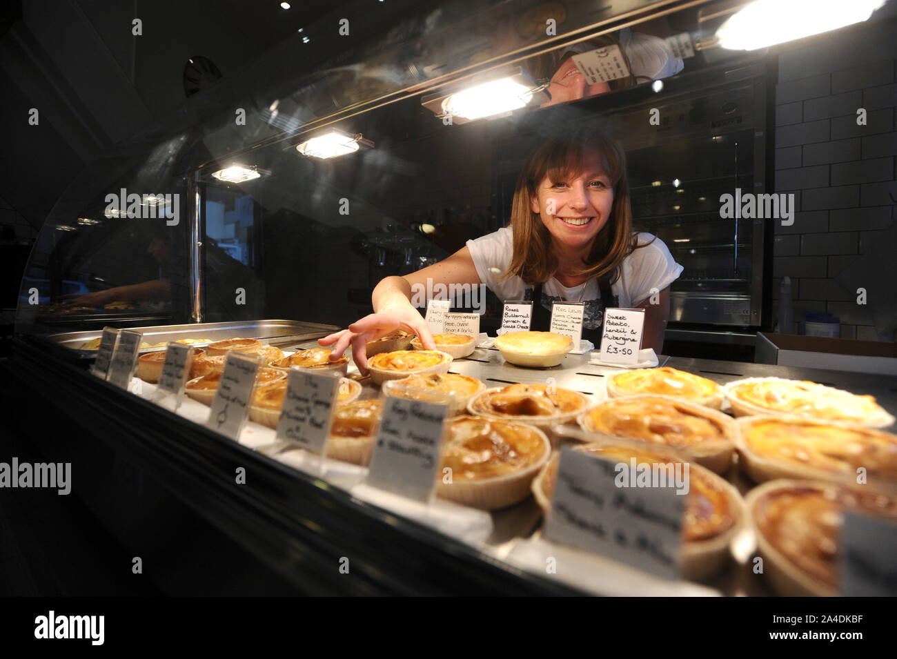 Football fans eating in stadium hi-res stock photography and images - Alamy