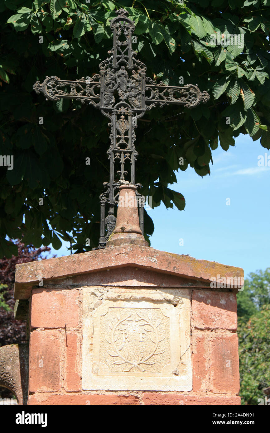 catholic cross in collonges-la-rouge (france Stock Photo - Alamy