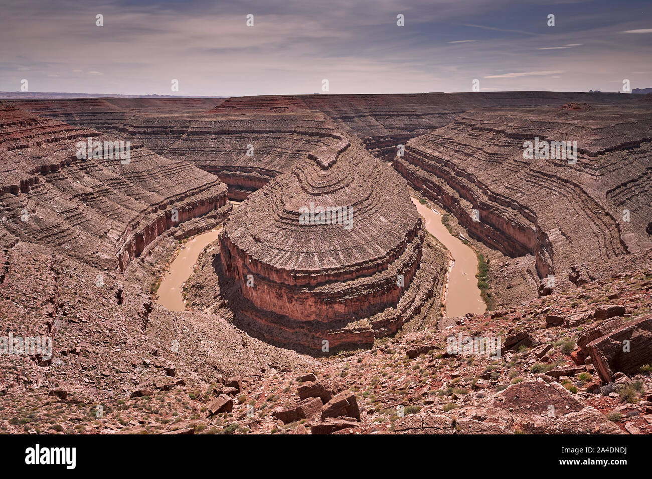 A view of Goosenecks of the San Juan River, Goosenecks State Park, Utah ...