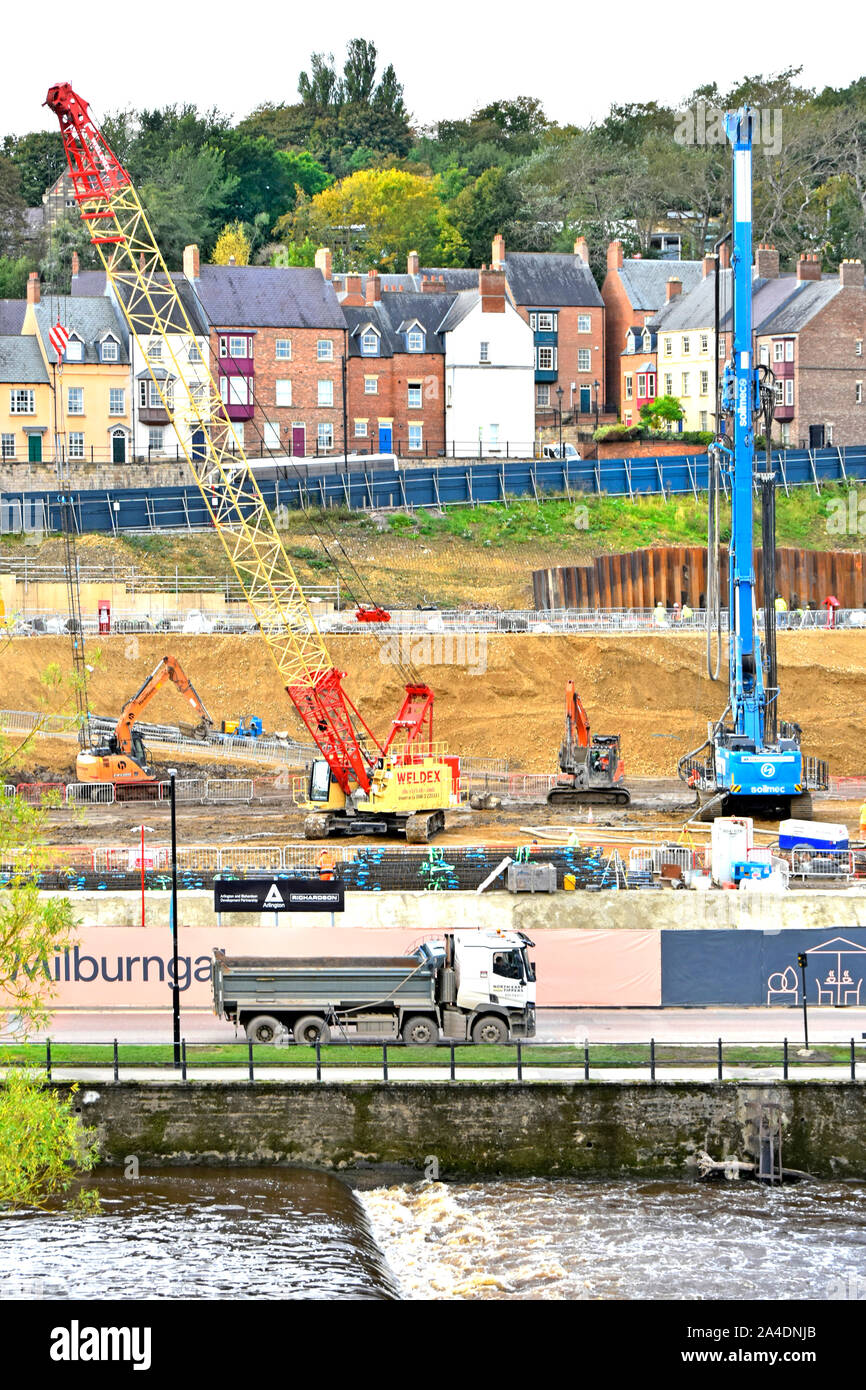 Foundation piling hi-res stock photography and images - Alamy