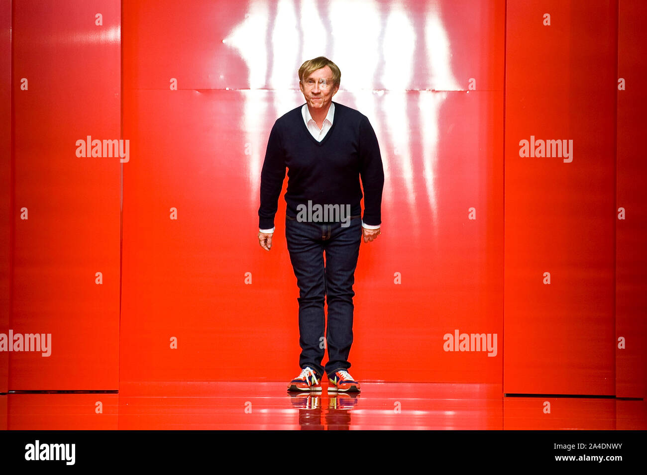 Fashion show catwalk funny hi-res stock photography and images - Alamy