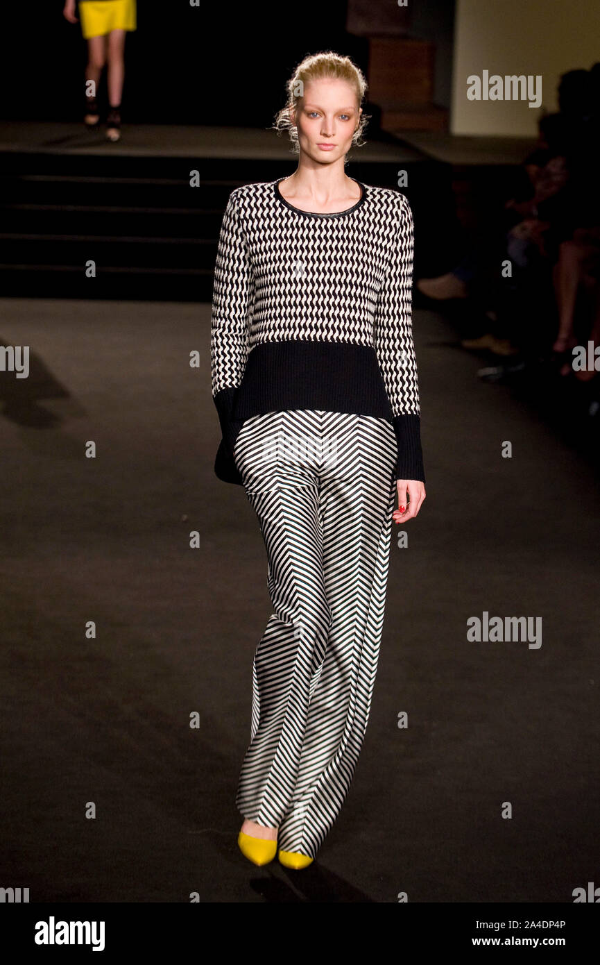 Sass and bide model hi-res stock photography and images - Alamy