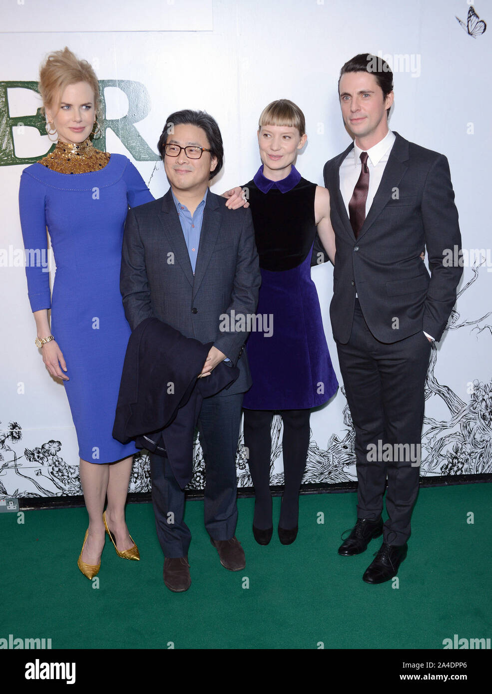 Matthew goode grey suit black tie black shoes hi-res stock photography ...