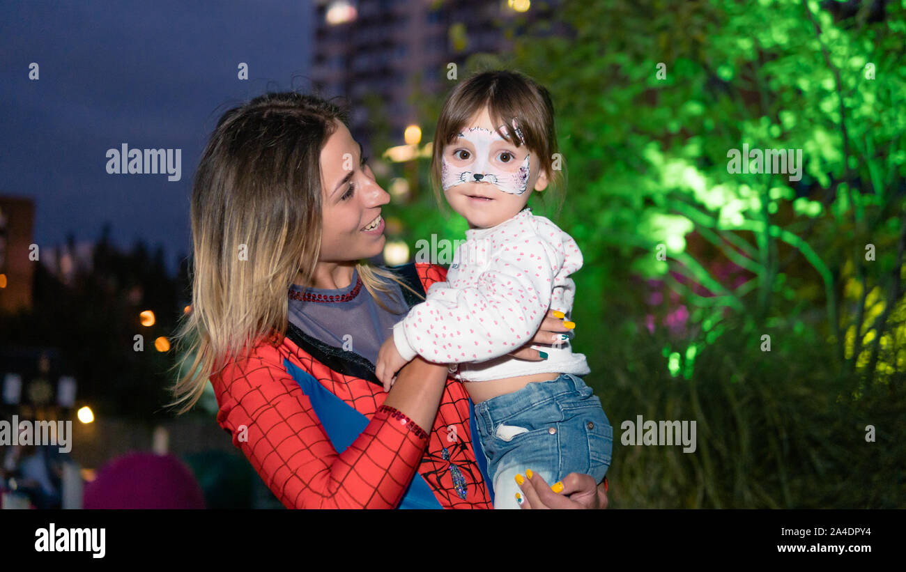 Child actors hi-res stock photography and images - Alamy
