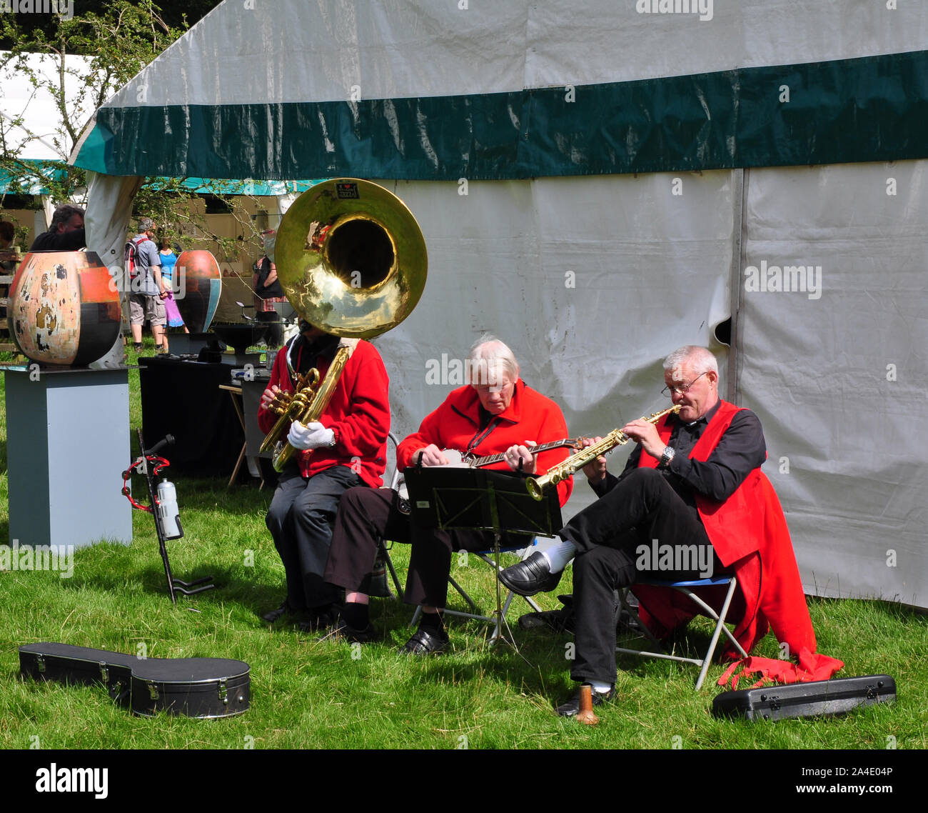 Three man band Stock Photo - Alamy
