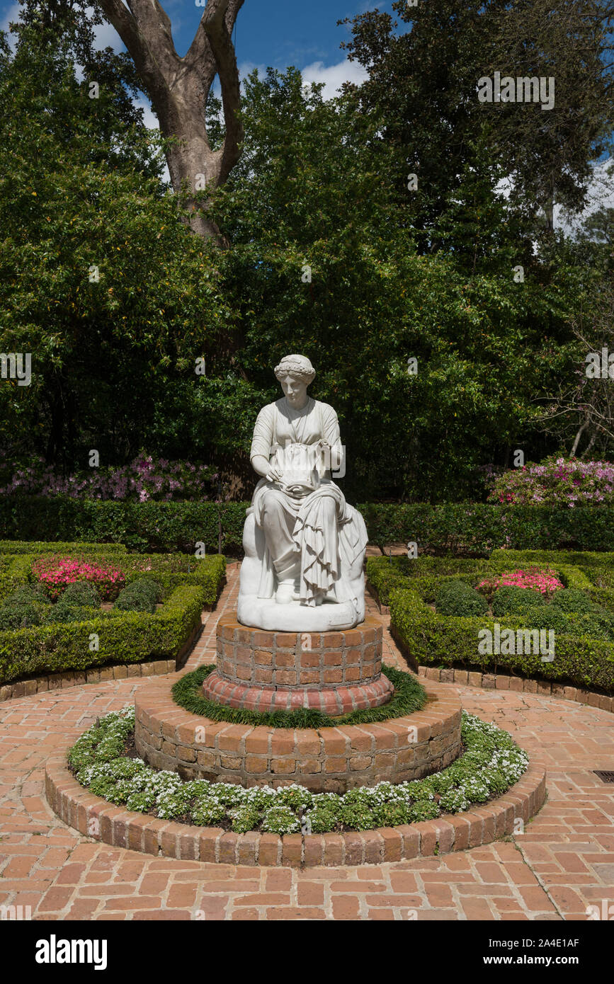 Clio muse of history hi-res stock photography and images - Alamy