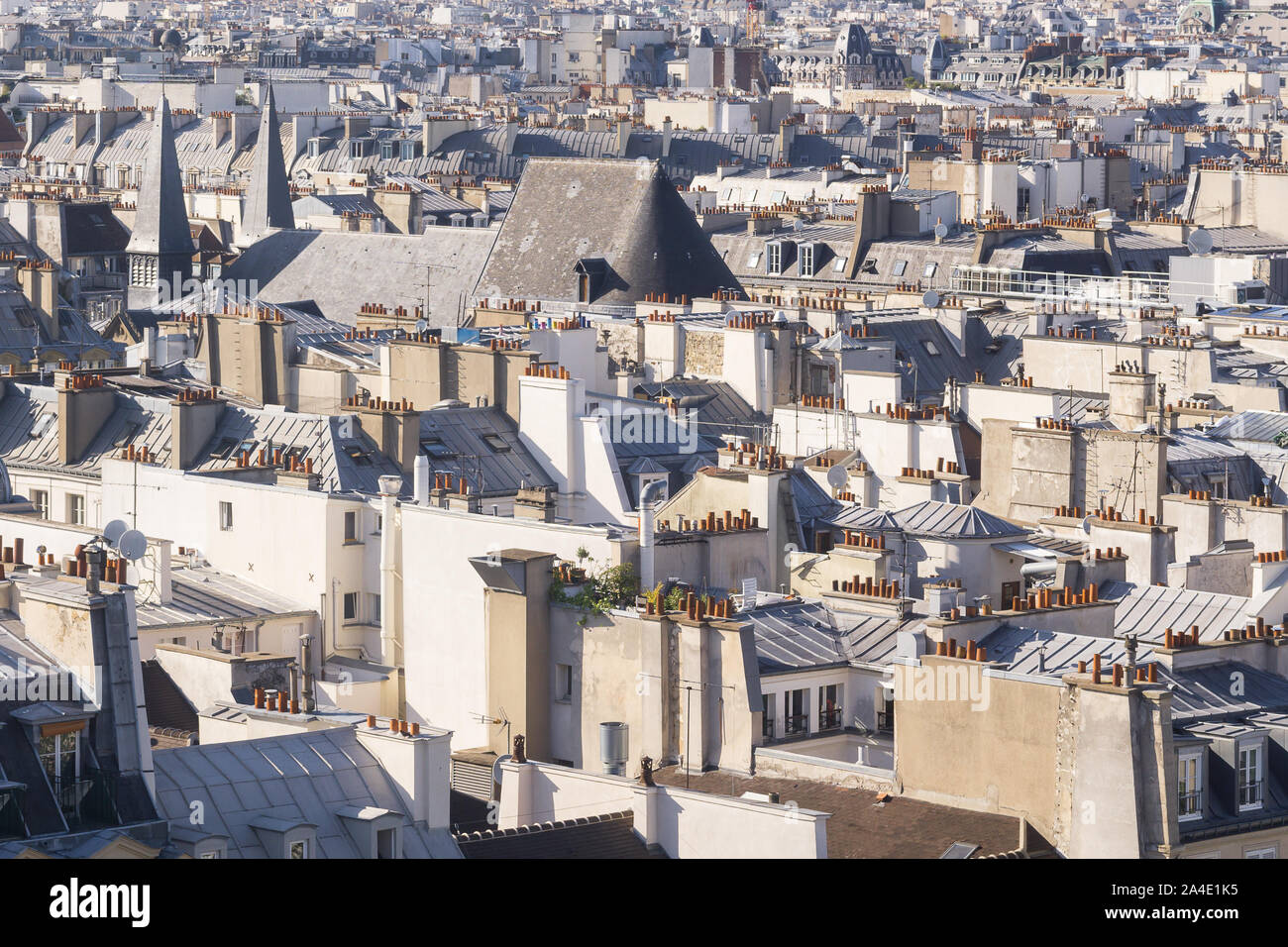 Paris rooftops hi-res stock photography and images - Alamy