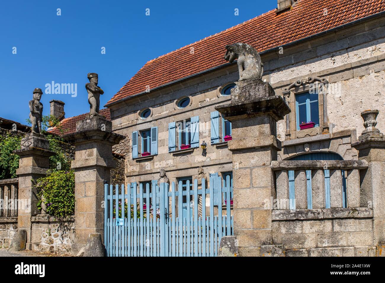 SCULPTURES, HOUSE OF THE SCULPTOR FRANCOIS MICHAUD, MASGOT, (23) CREUSE ...