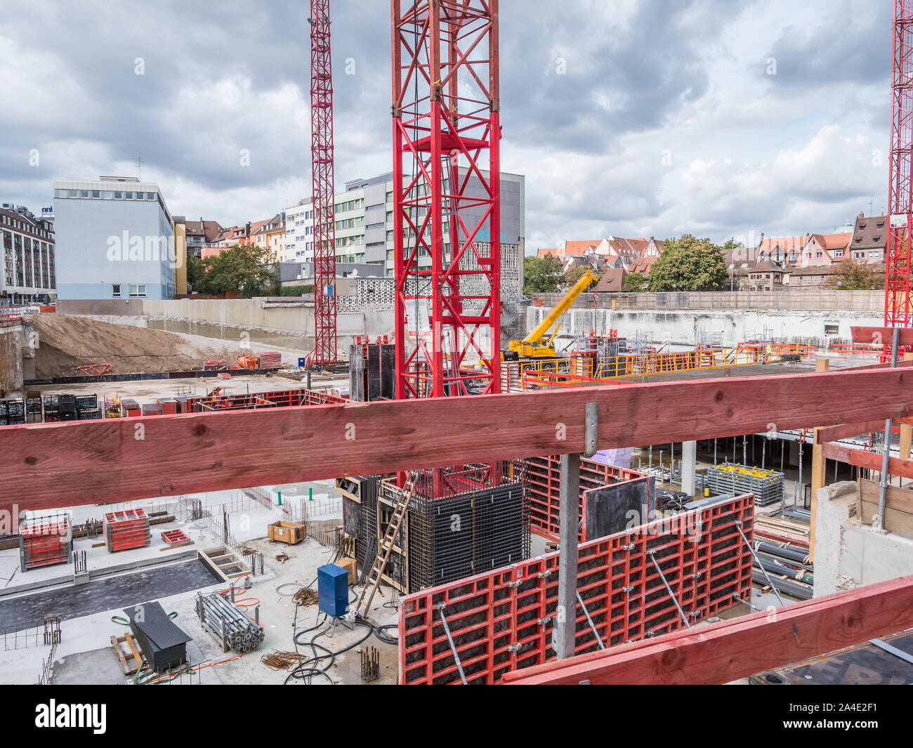 Big construction site in the city Stock Photo - Alamy