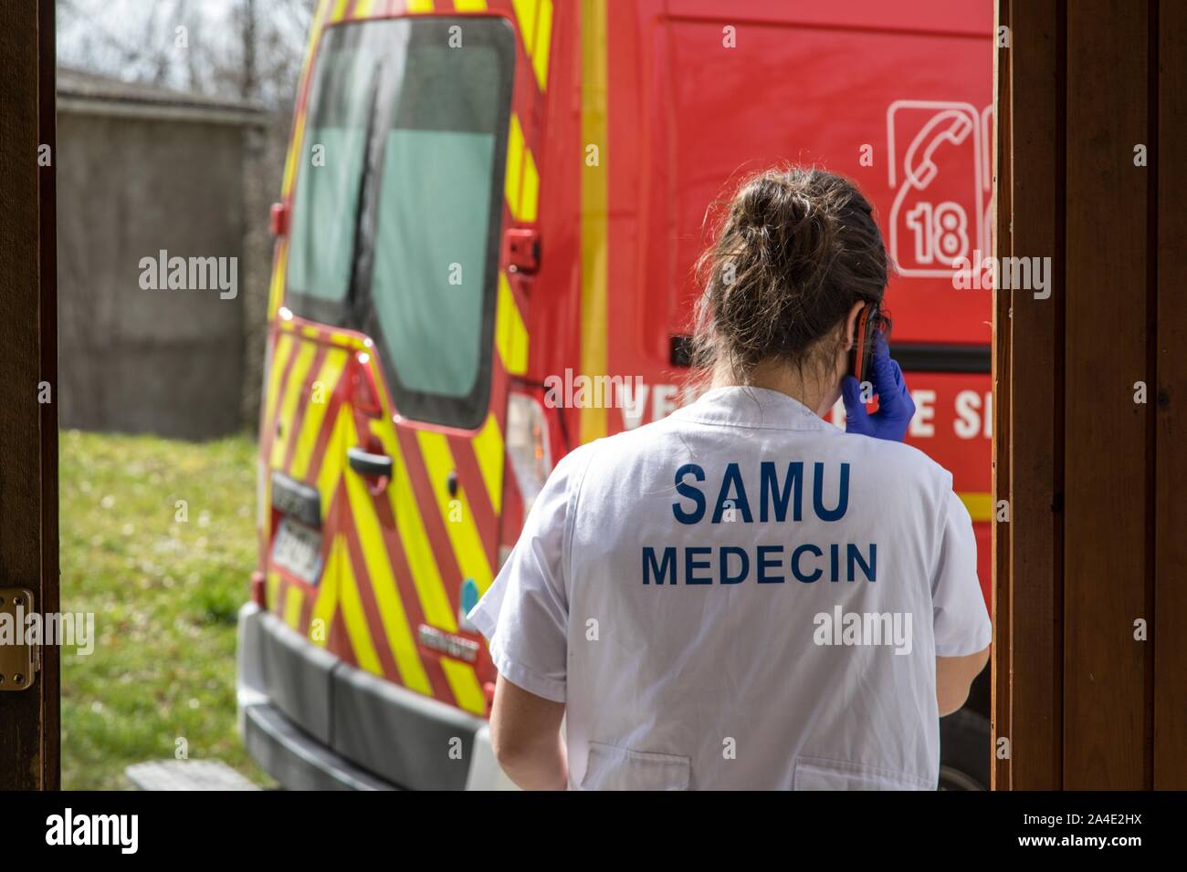 Samu ambulance hi-res stock photography and images - Alamy