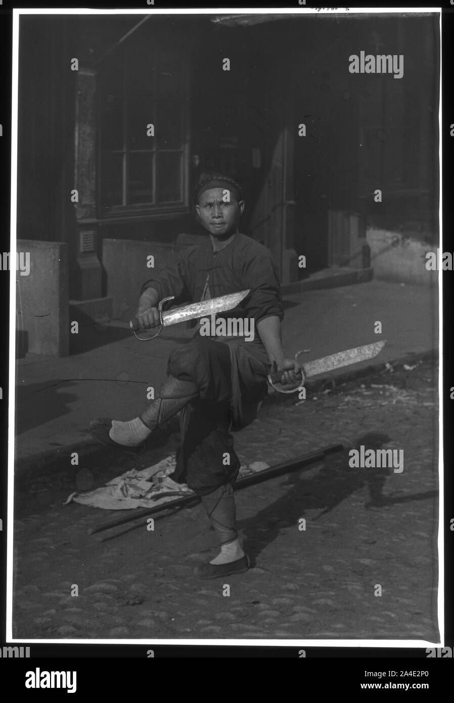 Sword techniques Black and White Stock Photos & Images - Alamy