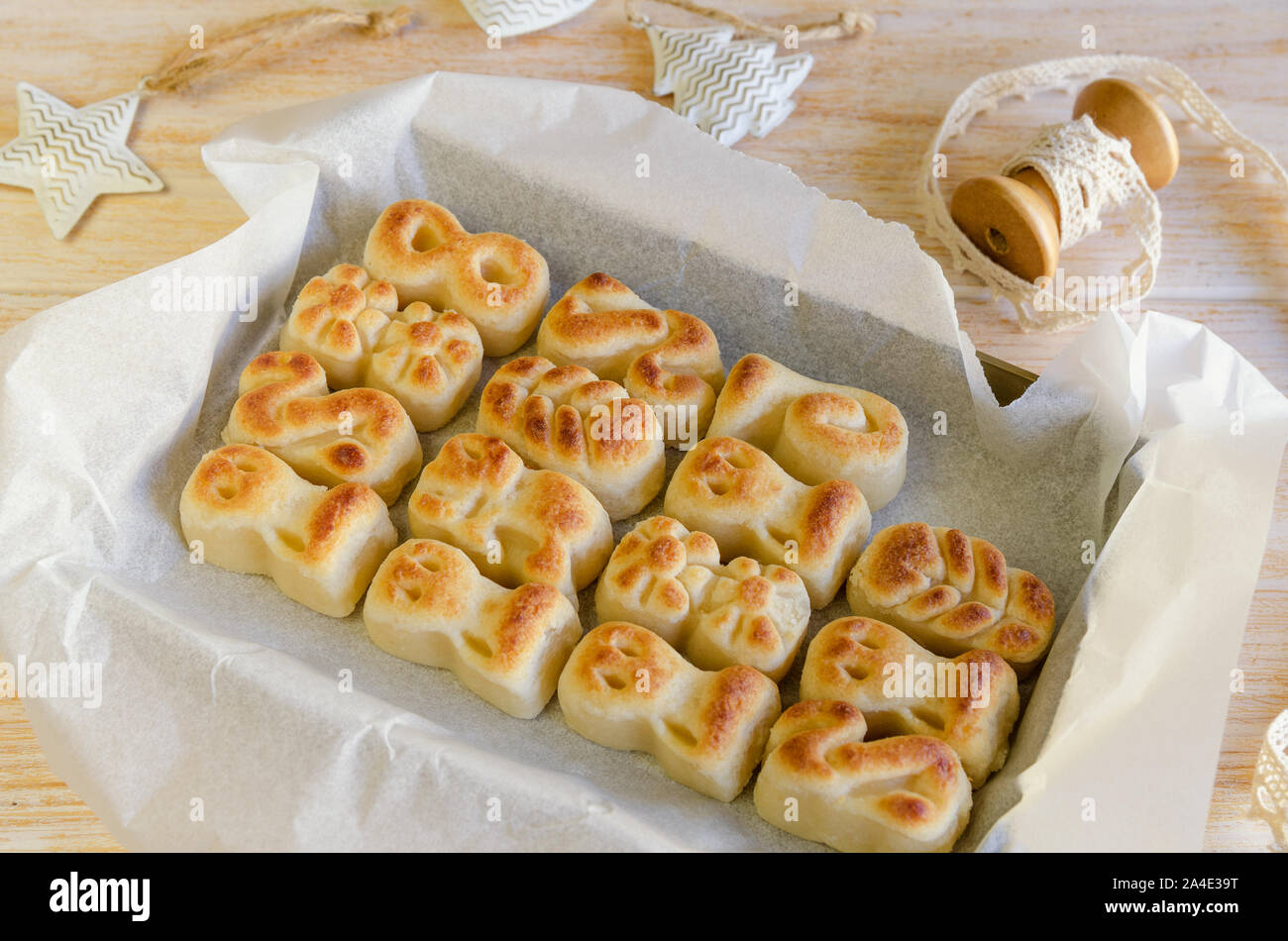 Box of Spanish Christmas marzipan sweets, Figuritas de mazapan with ...
