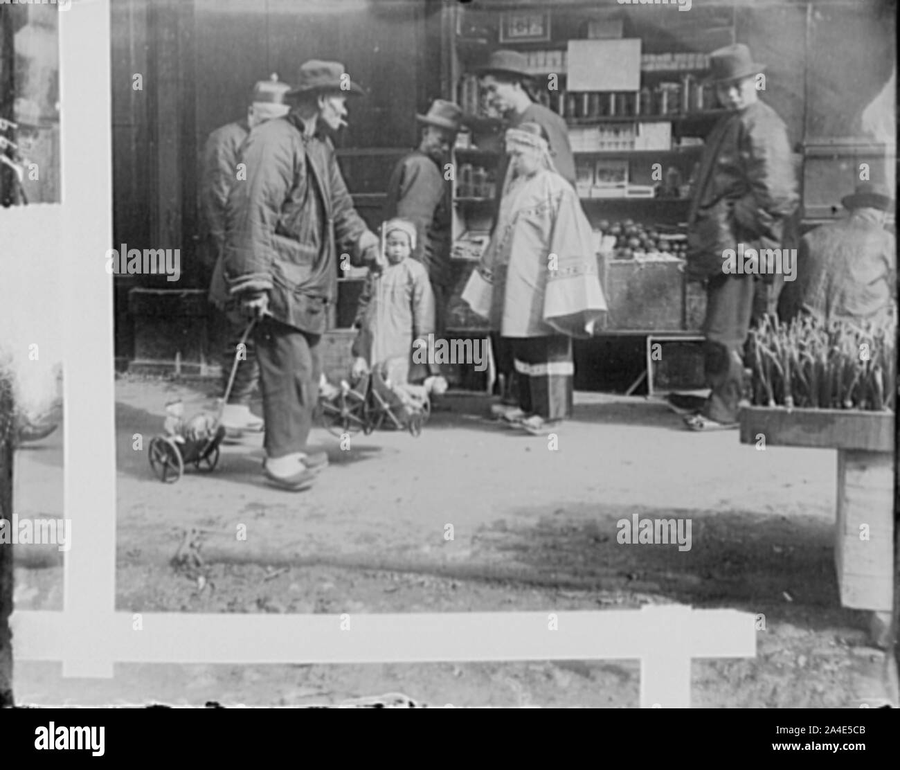 The toy peddler, Chinatown, San Francisco Stock Photo - Alamy