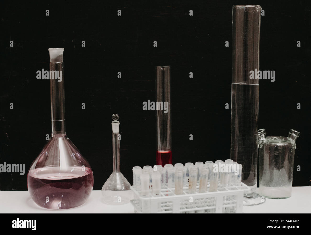 chemical laboratory containers for experiments scientific test Stock ...