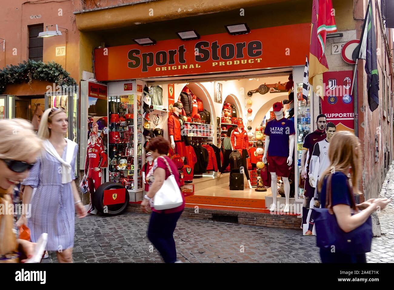 Famous Shops In Rome 4 Shops In Rome Where You Can Grab A Unique