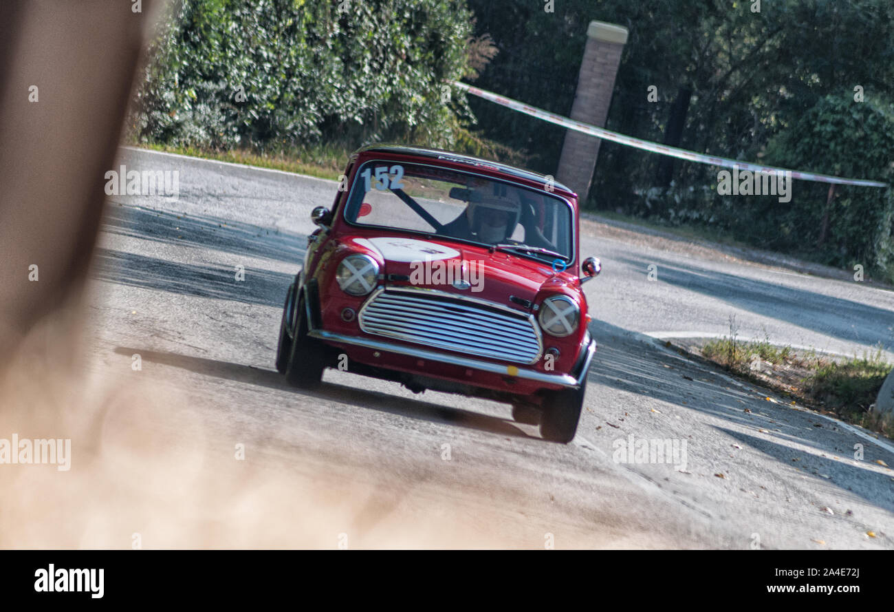 Mini cooper mk ii hi-res stock photography and images - Alamy