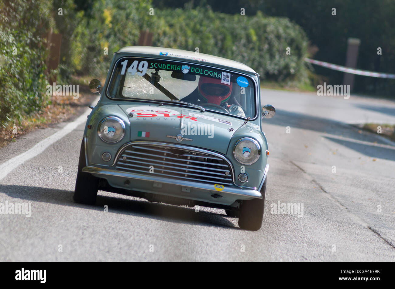 Morris 1000 classic car hi-res stock photography and images - Alamy