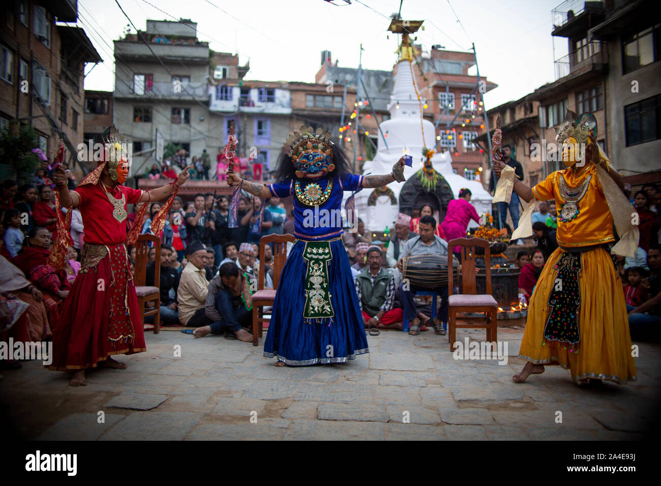Nepal dancers hi-res stock photography and images - Alamy