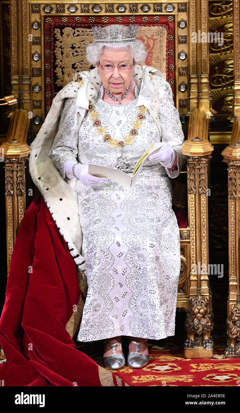 Queen Elizabeth II delivers the Queen's Speech during the State Opening ...