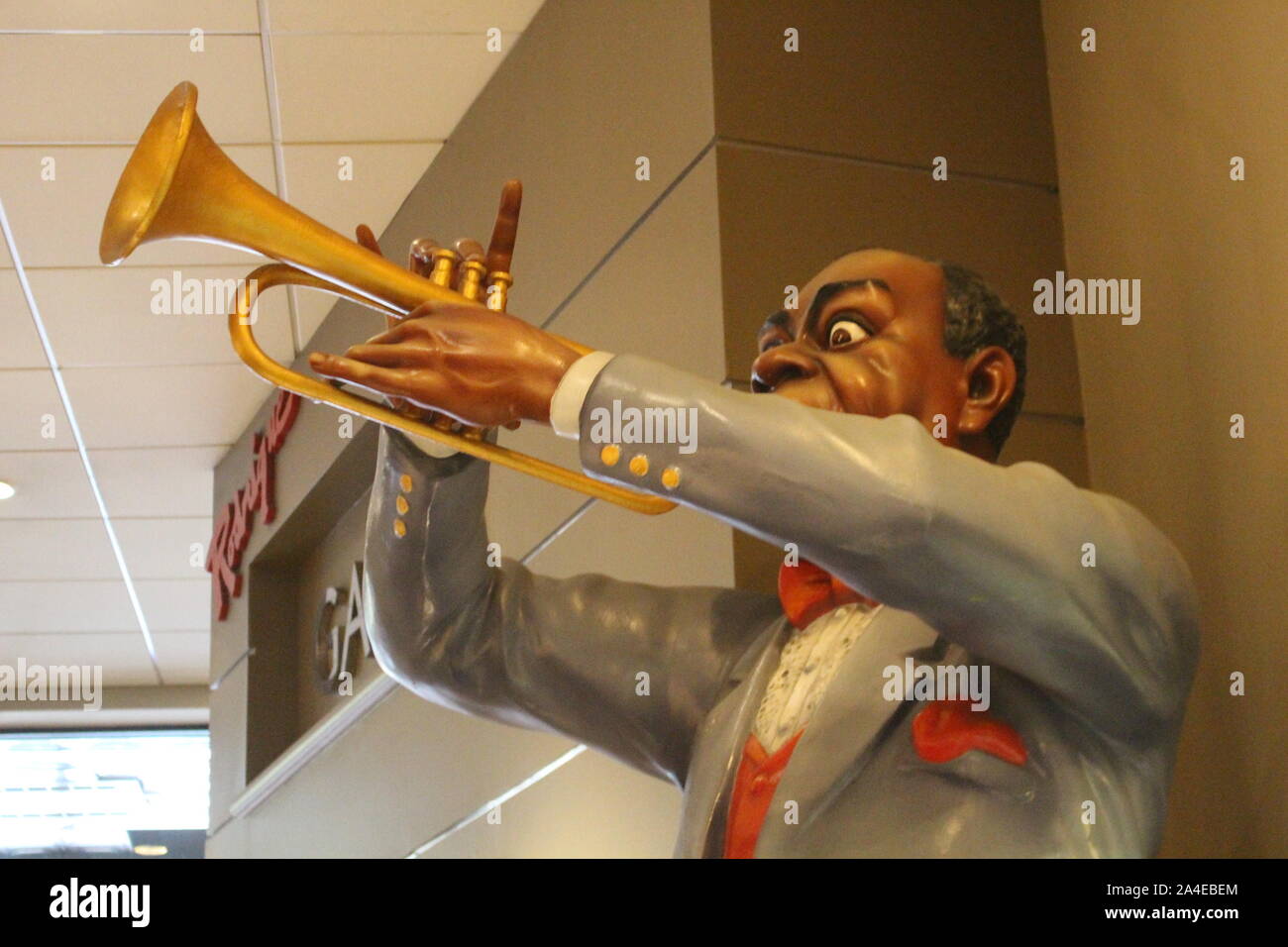 sculpture of Louis Armstrong Stock Photo - Alamy