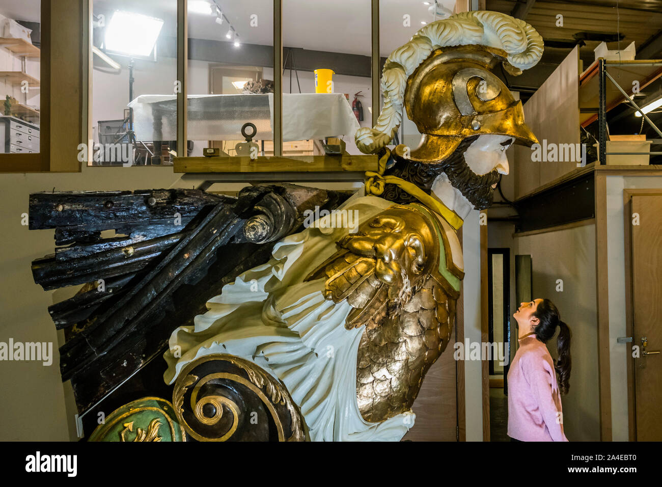 Figureheads on ships hi-res stock photography and images - Alamy