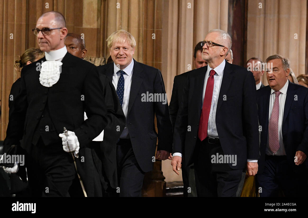 Central lobby opening of parliament hi-res stock photography and images ...