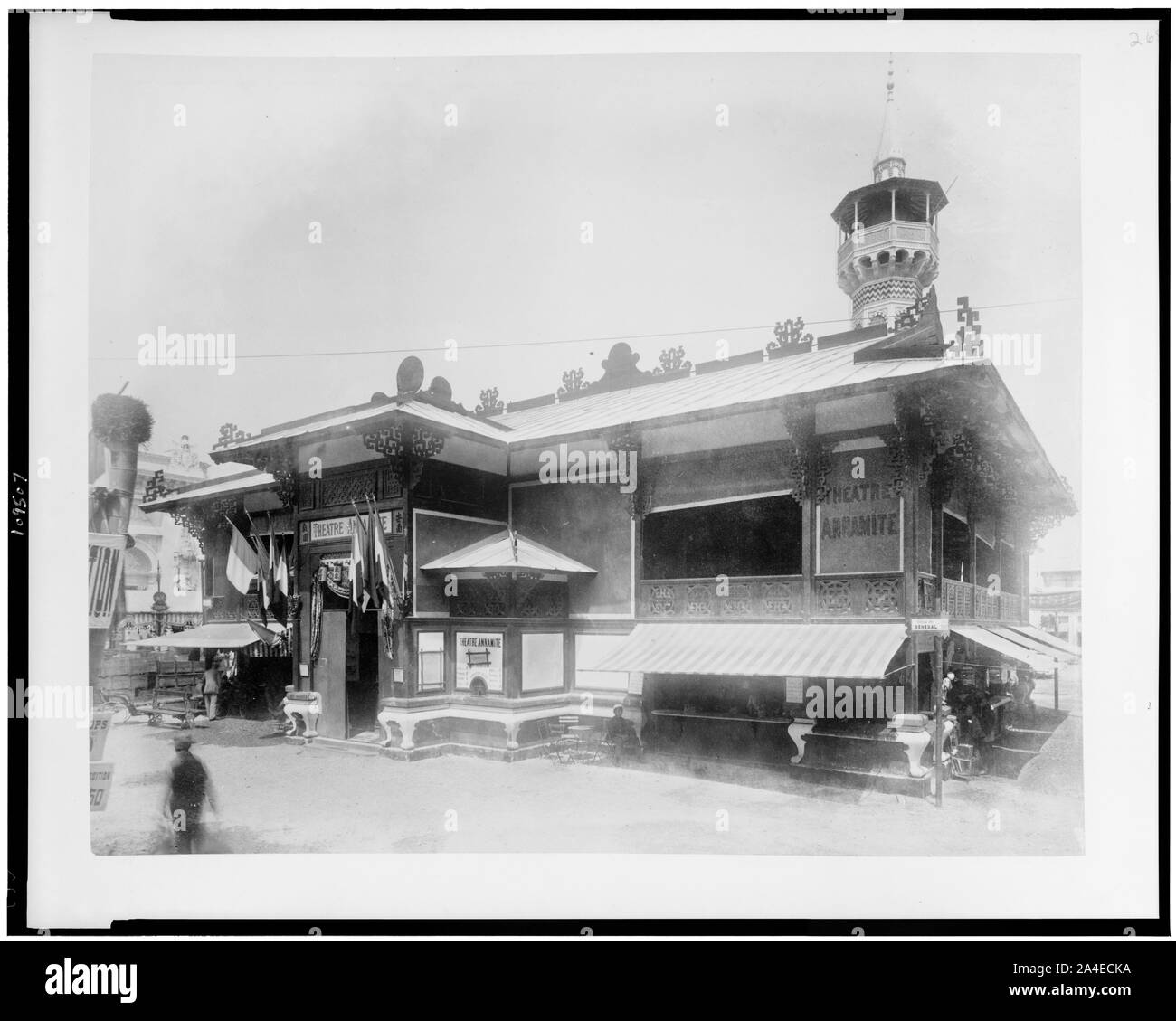 Exposition international paris Cut Out Stock Images & Pictures - Alamy