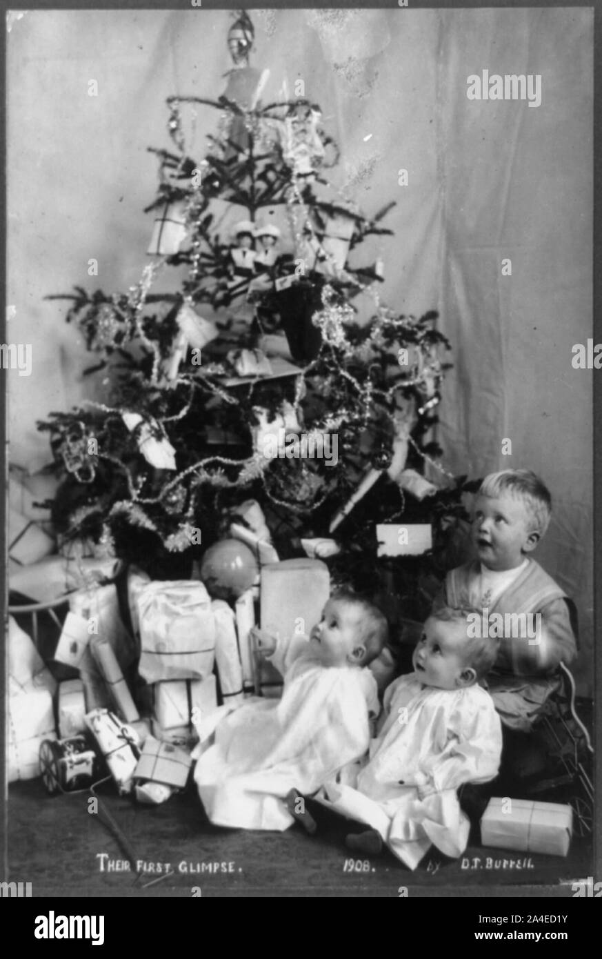 First glimpse view Black and White Stock Photos & Images - Alamy