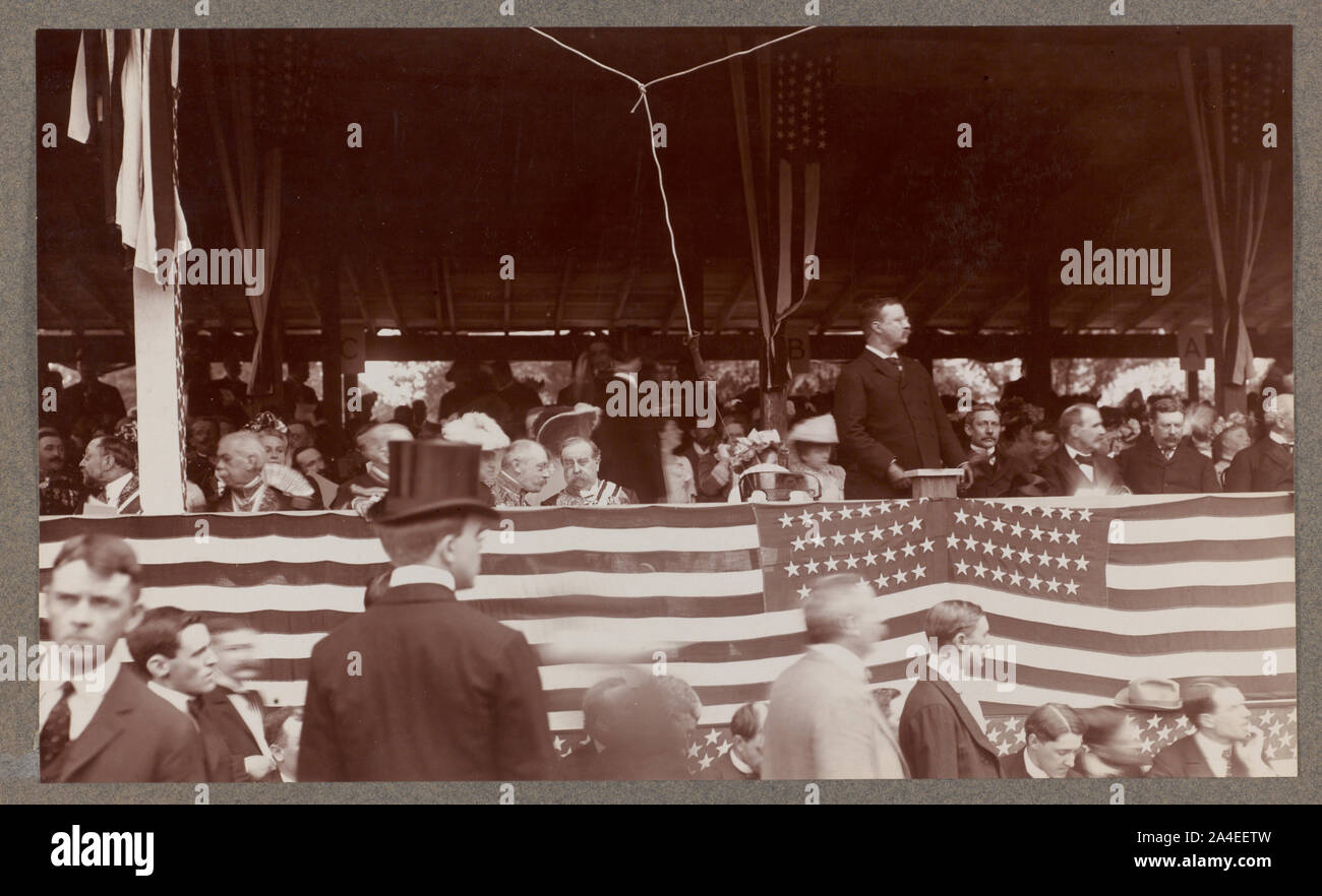 Theodore Roosevelt giving address - Rochambeau ceremonies no. 1 Stock ...