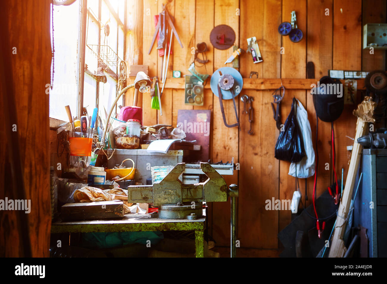 Old farm workshop hi-res stock photography and images - Alamy